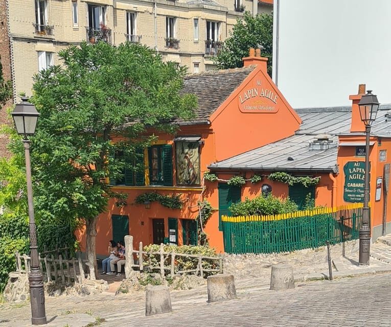 Paris: Montmartre Drawing tour with a local artist - Key Points