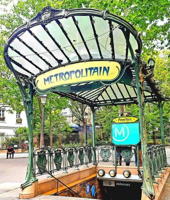 Paris: Montmartre Drawing tour with a local artist - A Deeper Look at the Montmartre Drawing Tour