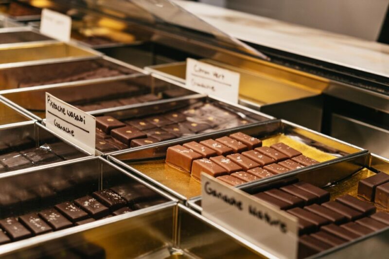 Paris: Montmartre Food and Wine Guided Tour - Who Will Enjoy This Tour?