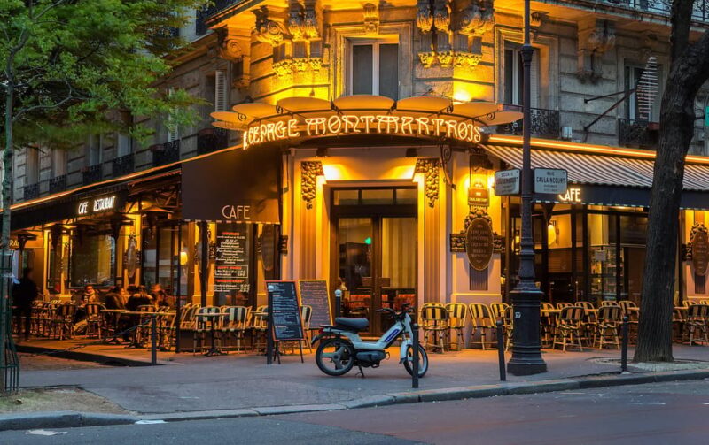 Paris: Montmartre Guided Tour at Night -Limited Tour Series - The Experience: Atmosphere, Lighting, and Group Size