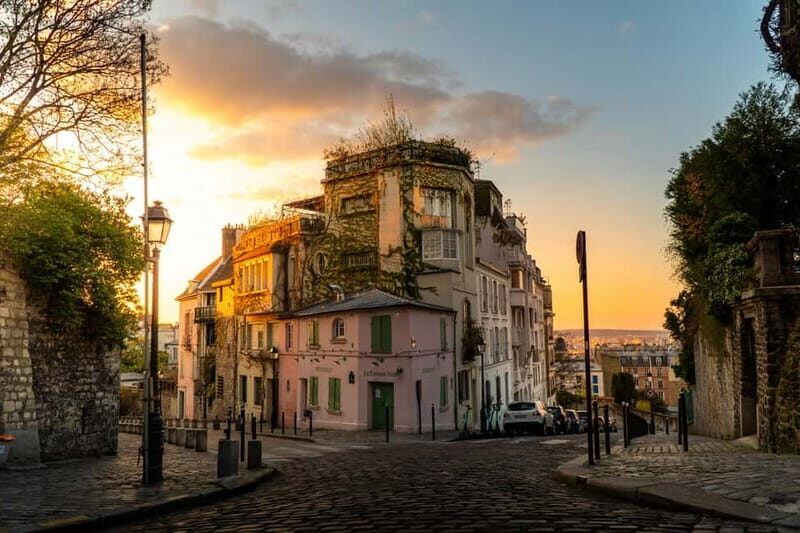 Paris: Montmartre Hidden Gems and Highlights Walking Tour - An In-Depth Look at the Montmartre Walking Tour