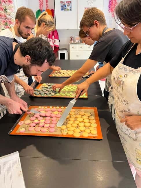 Paris: Montmartre Macaron Baking Workshop - Exploring the Experience