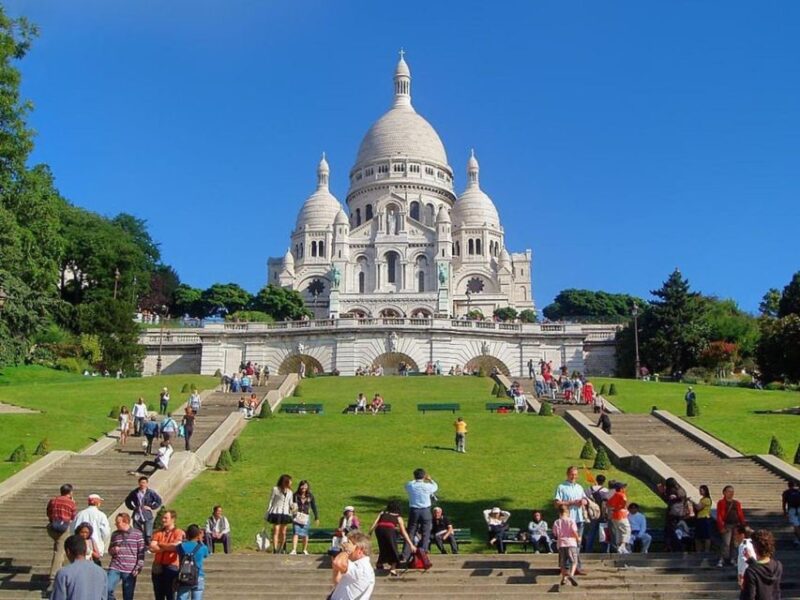 Paris: Montmartre Private Guided Tour & River Cruise Option - Key Points