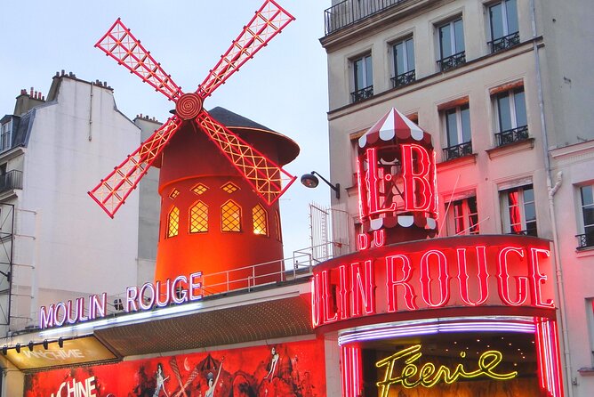 Paris (Montmartre) Scavenger Hunt and Sights Self-Guided Tour - Elevating the Group Experience Through Collaboration