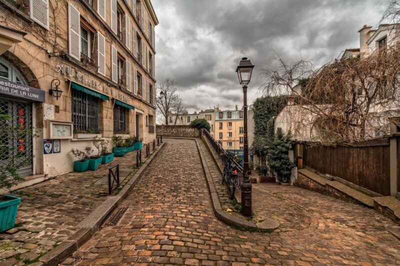 Paris: Montmartre Tour with Local Guide - The Value in Context
