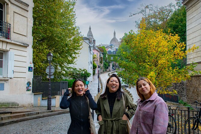 Paris Montmartre Walking Tour: Art & Rebel Legacy - Small Group - Exploring Montmartre: A Neighborhood of Art and Rebellion