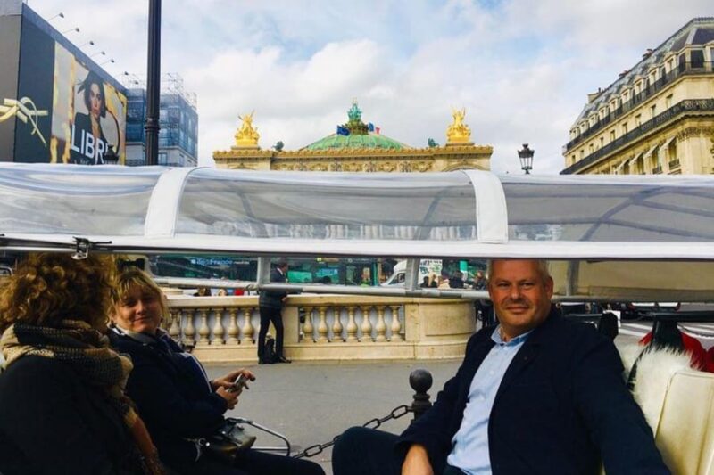 Paris: Most Iconic Monuments Guided Tour by Tuk Tuk - Itinerary Breakdown: From the Grand Boulevards to Artistic Montmartre
