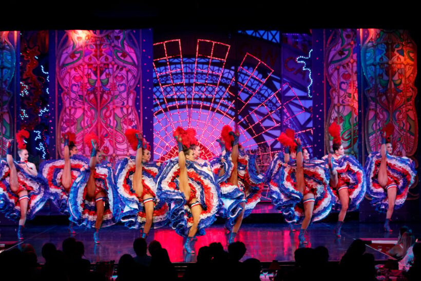 Paris: Moulin Rouge Dinner Show, Champagne, and Transport - Who Would Love This Tour?