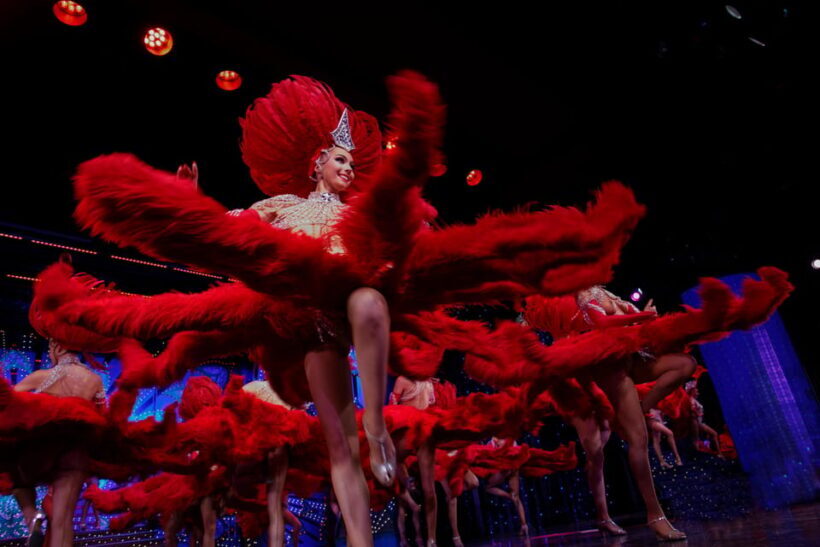 Paris: Moulin Rouge Dinner Show, Champagne, and Transport - Final Thoughts