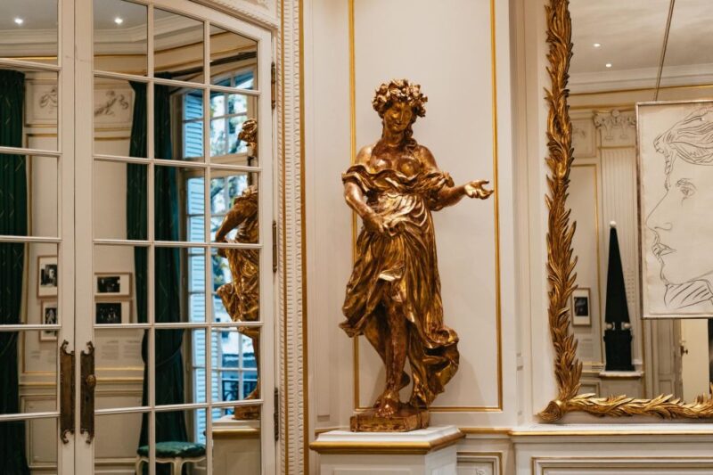 Paris: Musée Yves Saint Laurent Before Opening Hours Tour - FAQ
