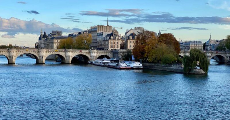 Paris: Mysteries and Legends Smartphone Audio-Guided Tour - Tour Highlights