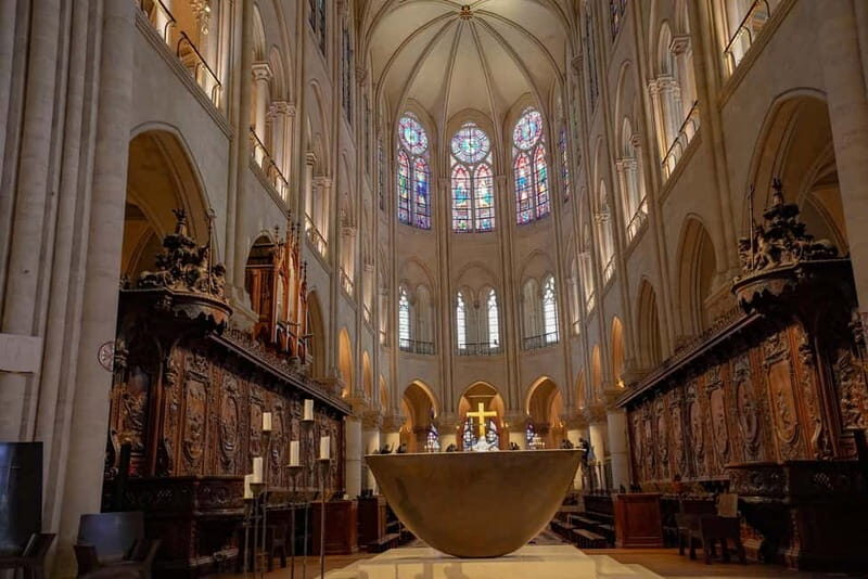 Paris: Notre Dame Cathedral Exterior Tour with Free Entry - The Itinerary in Detail