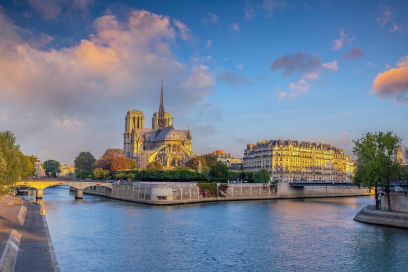 Paris: Notre Dame Cathedral With an Expert – Small Group - Expert Guide Information
