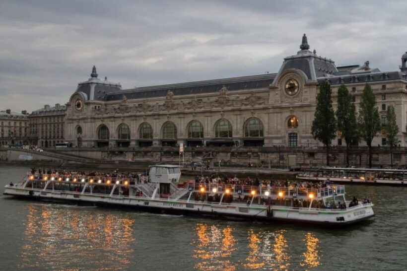 Paris: Notre Dame Exteriors and Ile de la Cité Walking Tour - Introduction