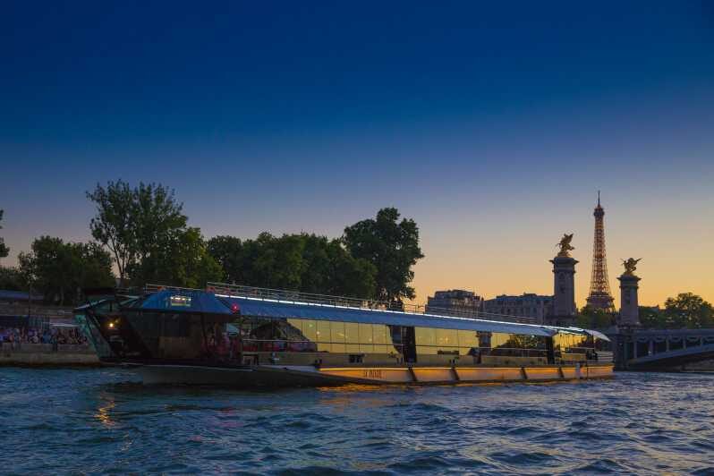 Paris : NYE Special Diner Cruise on the Seine River - The Views and Photography Opportunities
