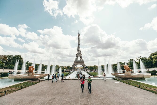 Paris Orientation Tour in Small Group with an Expert Driver - Key Points