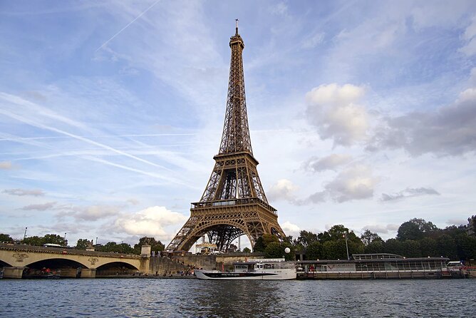 Paris Orientation Tour in Small Group with an Expert Driver - FAQ