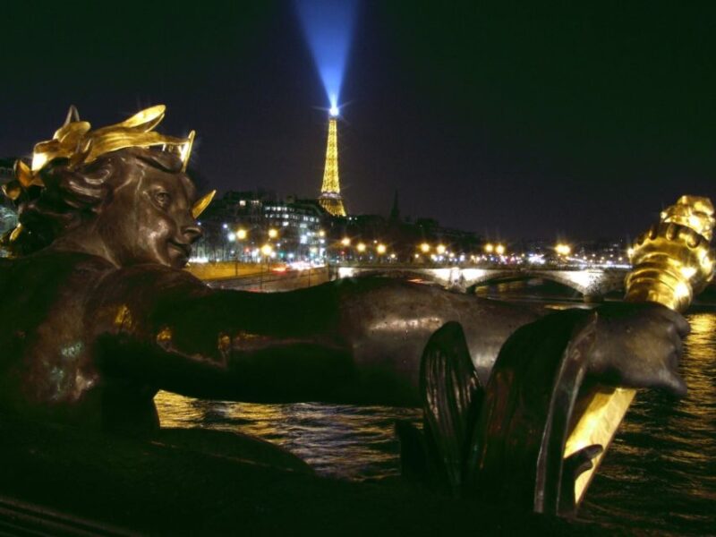 Paris: Panoramic Night Tour with Audio Guide and Host - The Sum Up: Who Is This Tour Best For?