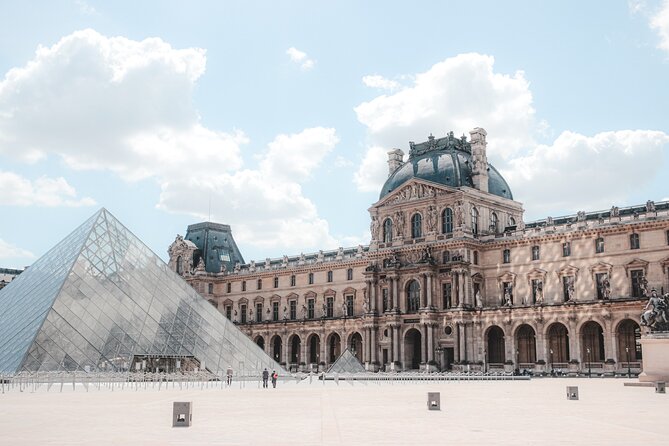 Paris Pass with over 90 Top Attractions including Notre Dame Tour - Navigating the Logistics