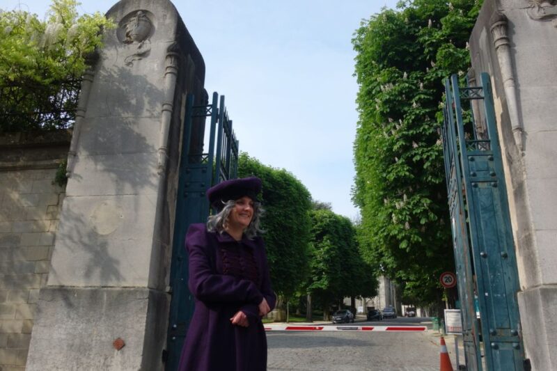 Paris: Père Lachaise Cemetery Guided by the Great Sibylle - Since You Asked
