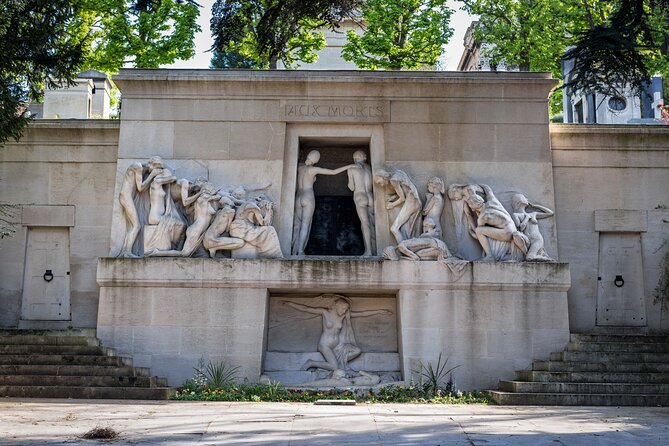 Paris Père Lachaise Cemetery Love Affairs and Death Walking Tour - The Unparalleled Experiences of Past Travelers