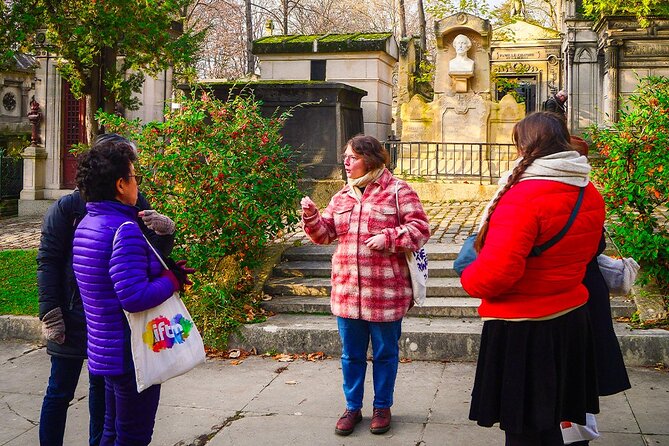 Paris Pere Lachaise Cemetery Small Group Guided Tour - Meeting Details and Logistics