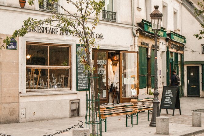 Paris Photography Tour - Self Guided Tour of Paris Top Instagram Spots - Shakespeare & Company