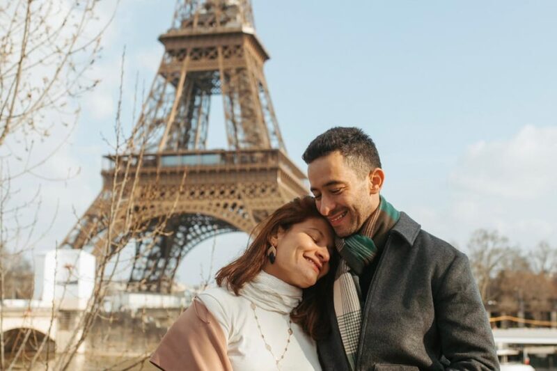 Paris: Photoshoot at the Eiffel Tower / Arc de Triomphe - The Value for Travelers
