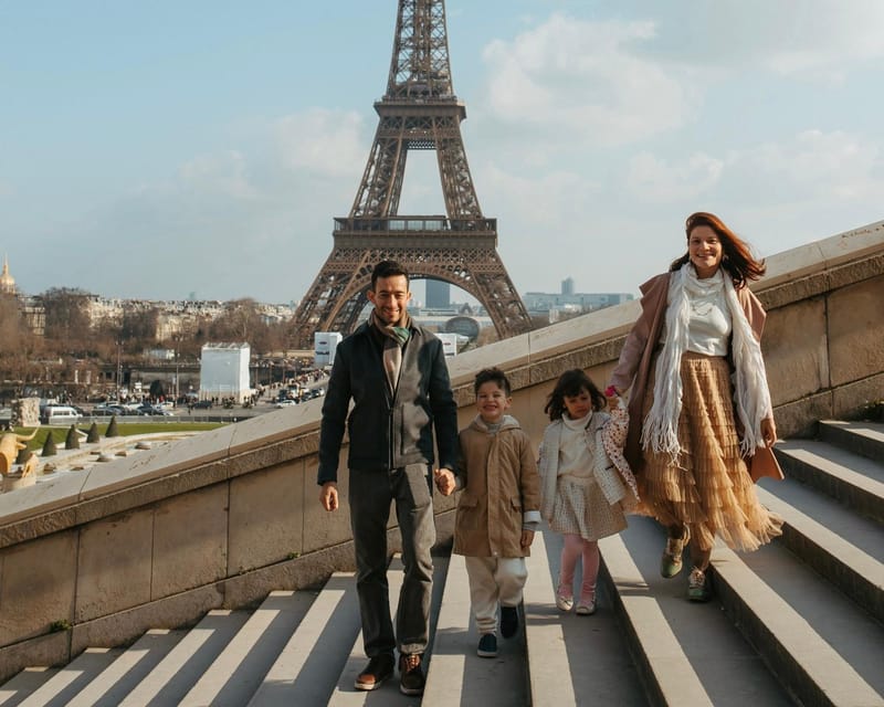 Paris: Photoshoot at the Eiffel Tower / Arc de Triomphe - Who Would Love This?