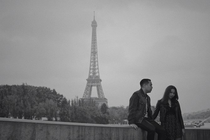 Paris Photoshoot Tour With Professional Photographer - Creating Lasting Impressions With Beautiful Results