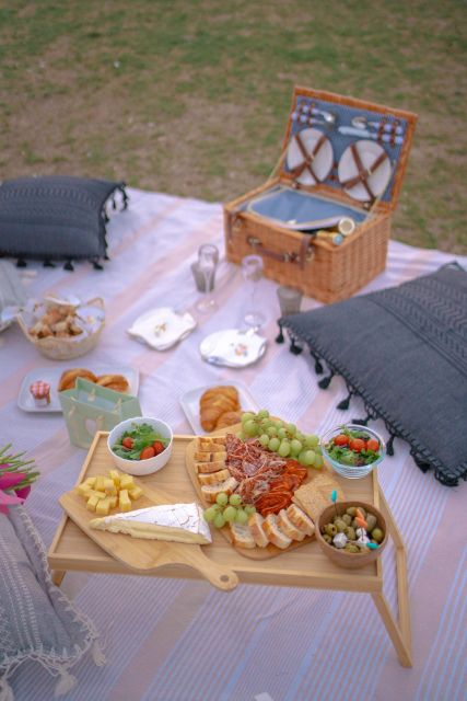 Paris: Picnic experience in front of the Eiffel Tower - The Value and Price Point