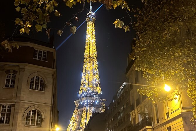Paris Pink Tour by Night with Champagne - Frequently Asked Questions