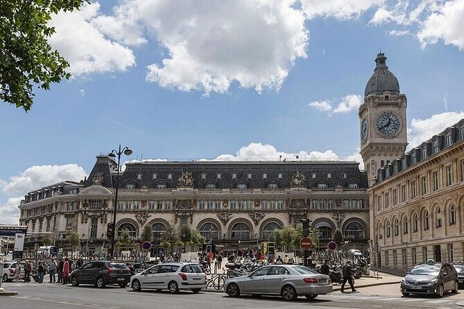 Paris Private Arrival Transfer: Railway Station to Hotel - Luggage Assistance and Restrictions
