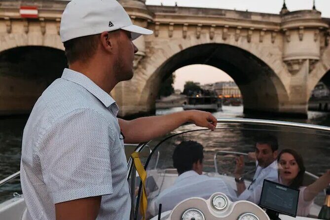 Paris Private Boat Tour with your own Captain Guide - Why Choose a Private Boat Tour in Paris?
