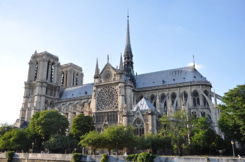 Paris: Private Customizable City Tour in Spanish - A Personal Approach to Discovering Paris