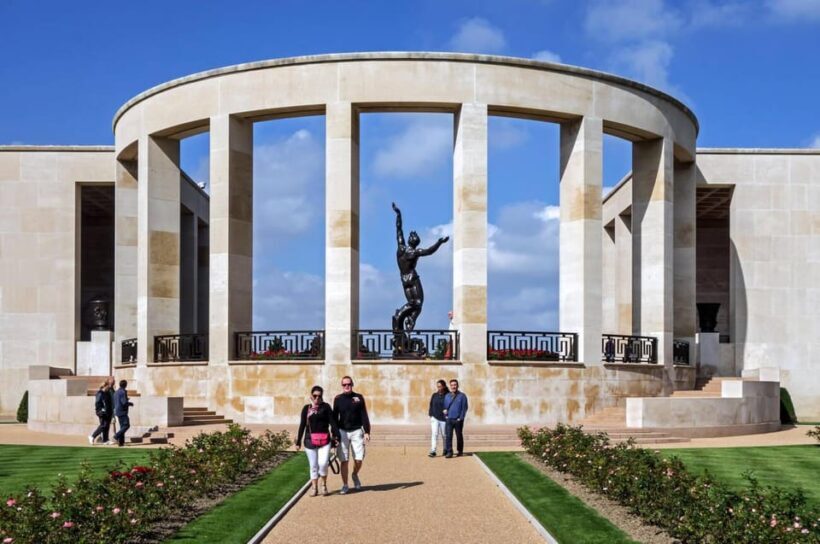 Paris: Private Day Trip to D-Day Beaches & American Cemetery - Key Points