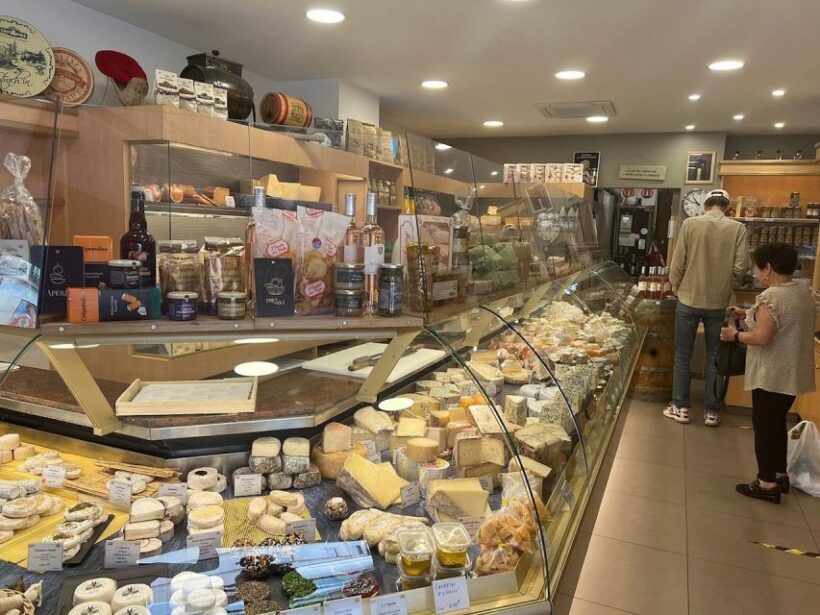 Paris: Private Food Tour in Montmartre - Practical Considerations