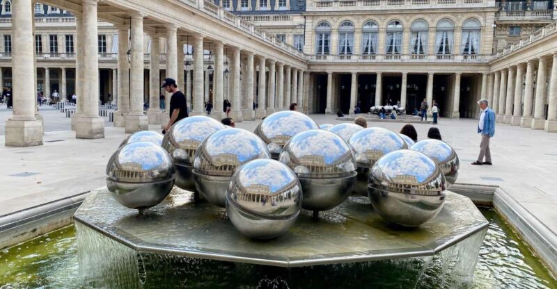 Paris Private Full Day 7 Iconic Sights City tour by Mercedes - Pricing & Value