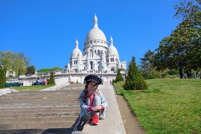 Paris Private Full Day Tour - Montmartre, French Lunch & Eiffel Tower - Positive Traveler Feedback and Notable Tour Guides