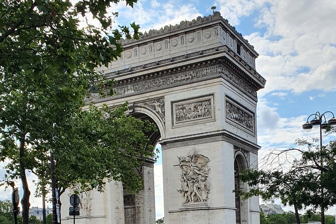 Paris Private Half Day Tour including Louvre Museum (Luxury van) - Frequently Asked Questions