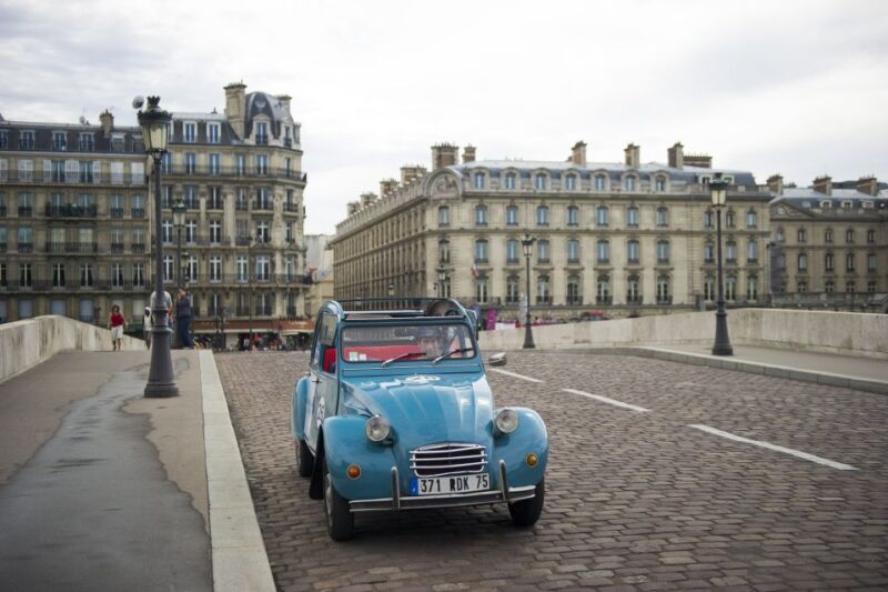 Paris: Private little-known places tour in Citroën 2CV 2h - The Itinerary in Detail: From Pick-up to Drop-off