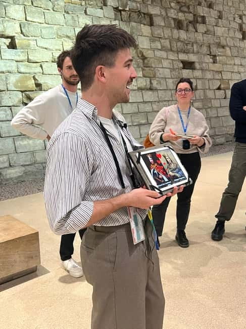 Paris: Private Louvre Highlights and LGBTQ+ History Tour - Key Points