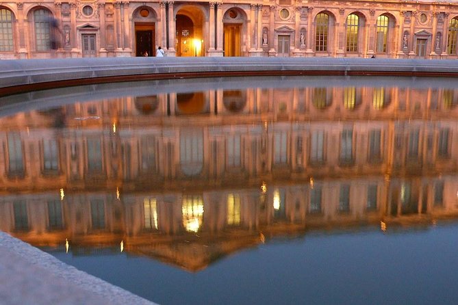 Paris Private Night Tour With River Cruise and Champagne Option - Capturing the Essence of Paris at Night