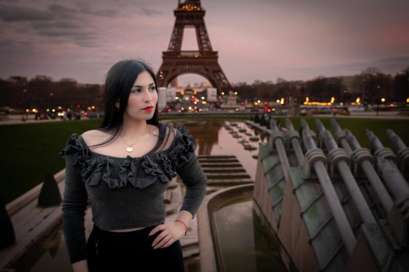 Paris: Private Photoshoot near any chosen Landmark - The Value of Professional Photos in Paris