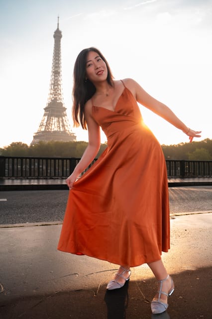 Paris: Private Photoshoot Near the Eiffel Tower - The Photos: Quality and Delivery