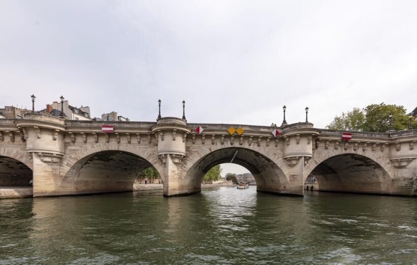 Paris: Private Seine River Cruise - Key Points