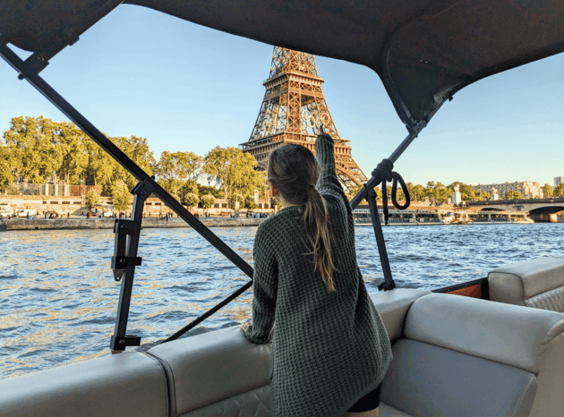 Paris: Private Sunset Sein Cruise with Aperitif and Pick-Up - Authenticity and Value