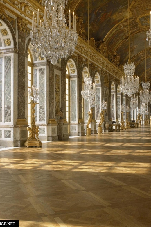 PARIS: Private transfer Château Versailles van 7 people 4H - Whats Included & Whats Not