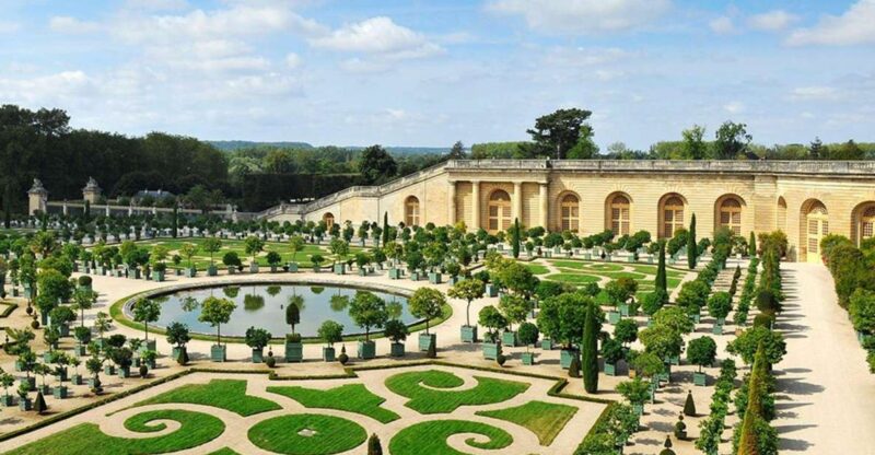 PARIS: Private transfer Château Versailles van 7 people 4H - Who Should Consider This Tour?