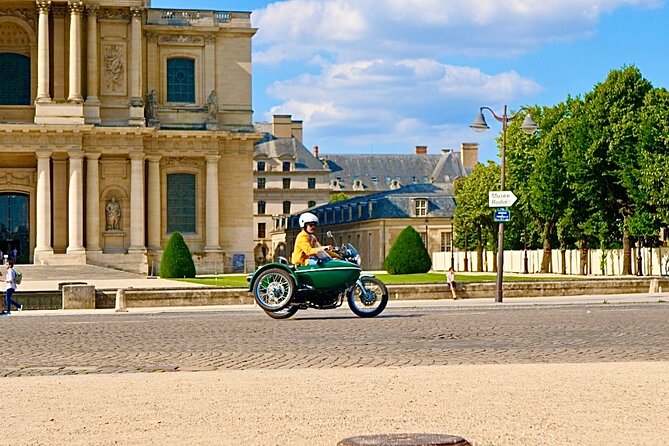 Paris: Private Vintage Sidecar Tour With Pick-Up at Your Hotel - Booking and Availability
